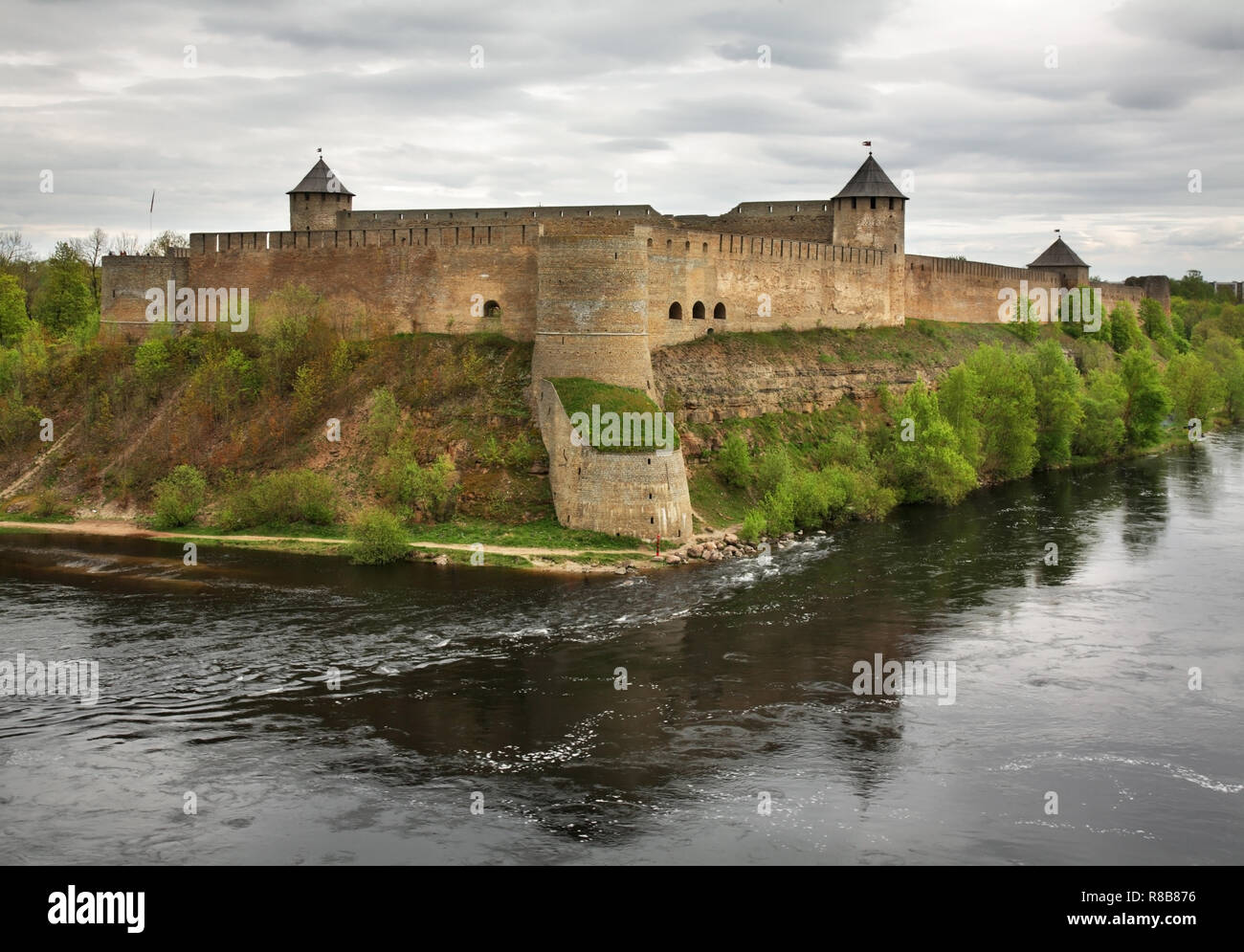 98 Ivangorod fortress on Narva river. Russia Stock Photo - Alamy