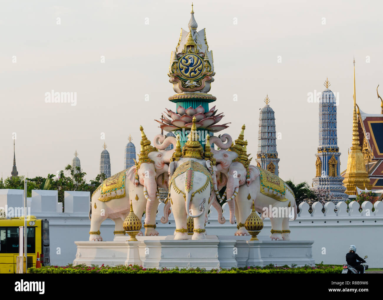 Elephant headed hi-res stock photography and images - Alamy