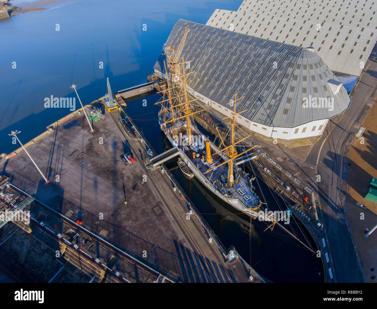 HMS Gannet, 1878 Royal Navy Doterel-class screw sloop, with both sails ...