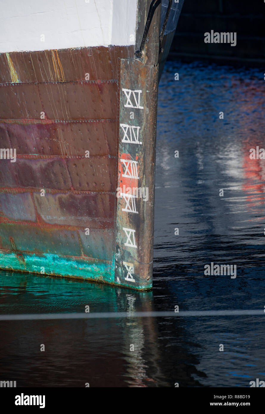 HMS Gannet, 1878 Royal Navy Doterel-class screw sloop, with both sails ...