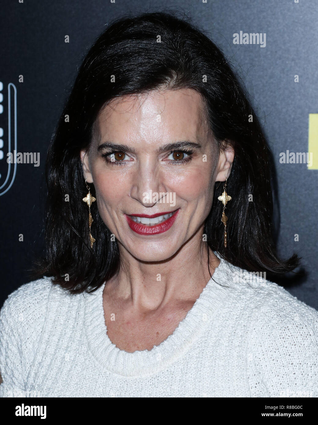 BEVERLY HILLS, LOS ANGELES, CA, USA - SEPTEMBER 19: Perrey Reeves at ...