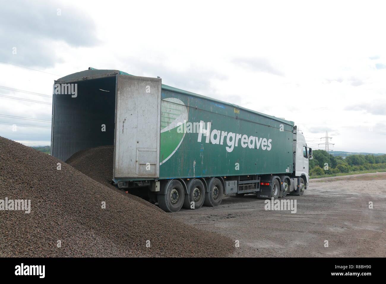 A Hargreaves articulated lorry filled with lightweight expanded clay ...