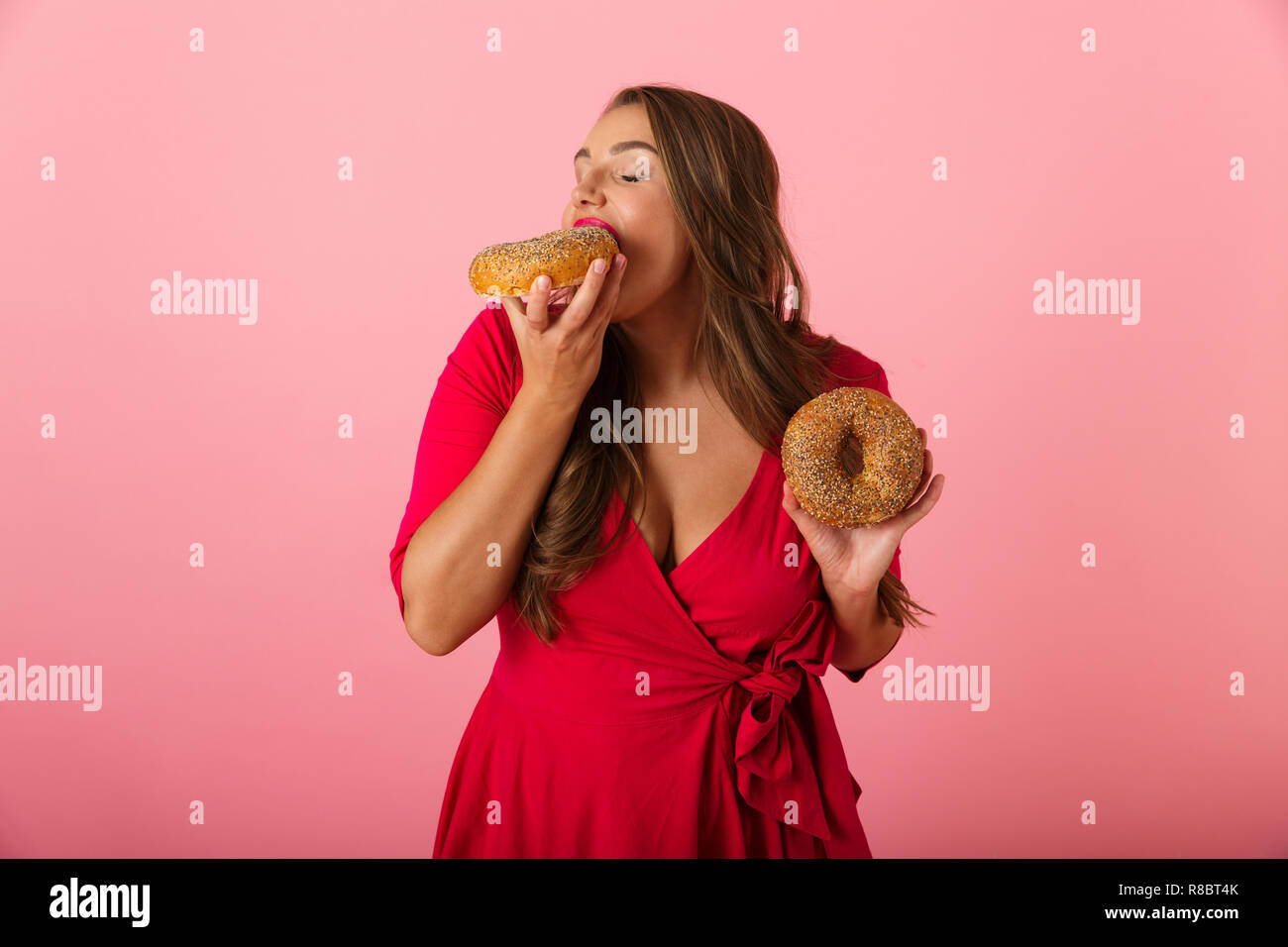 Eat donuts hi-res stock photography and images - Alamy