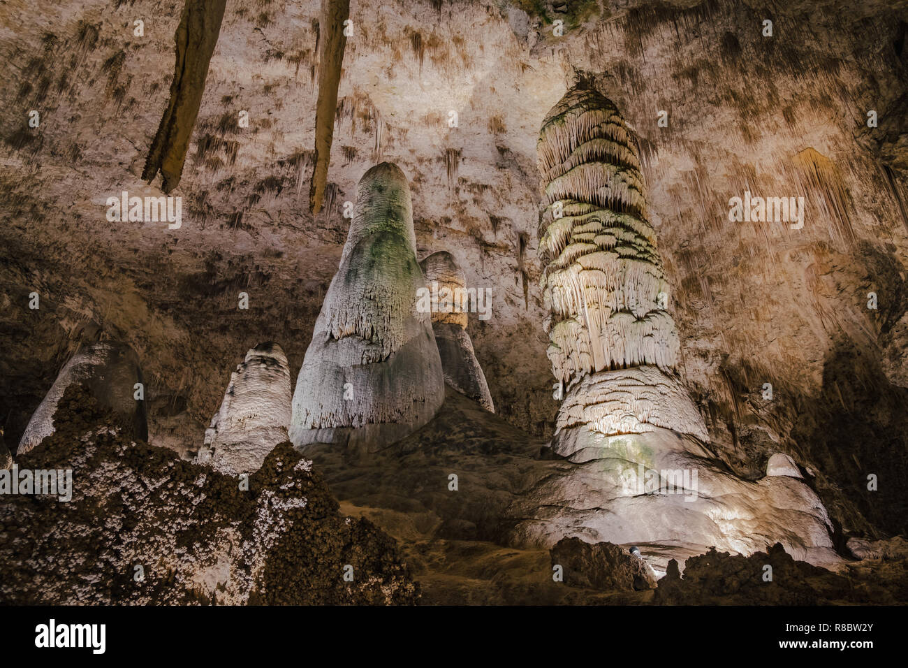 Stalactites and stalagmites hi-res stock photography and images - Alamy