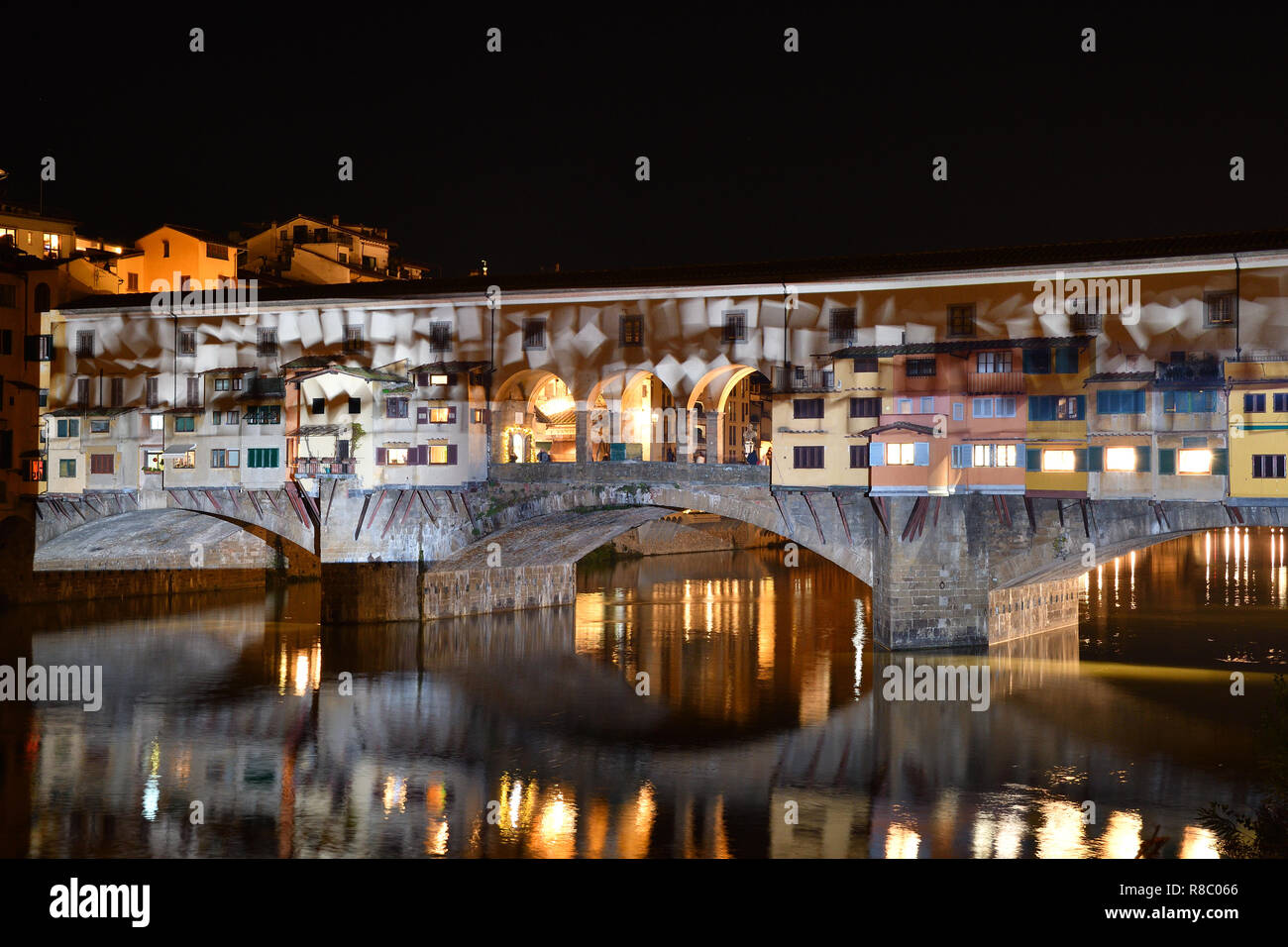 Italy, Florence, December 2018: The famous Ponte Vecchio of Florence ...