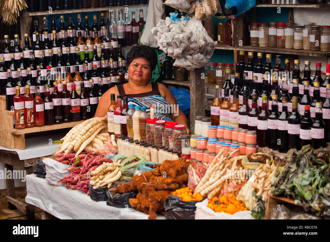 Villagers selling goods hi-res stock photography and images - Alamy