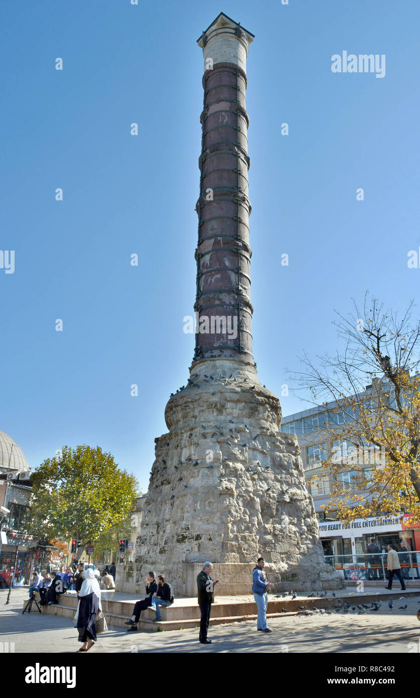 The burnt column hi-res stock photography and images - Alamy