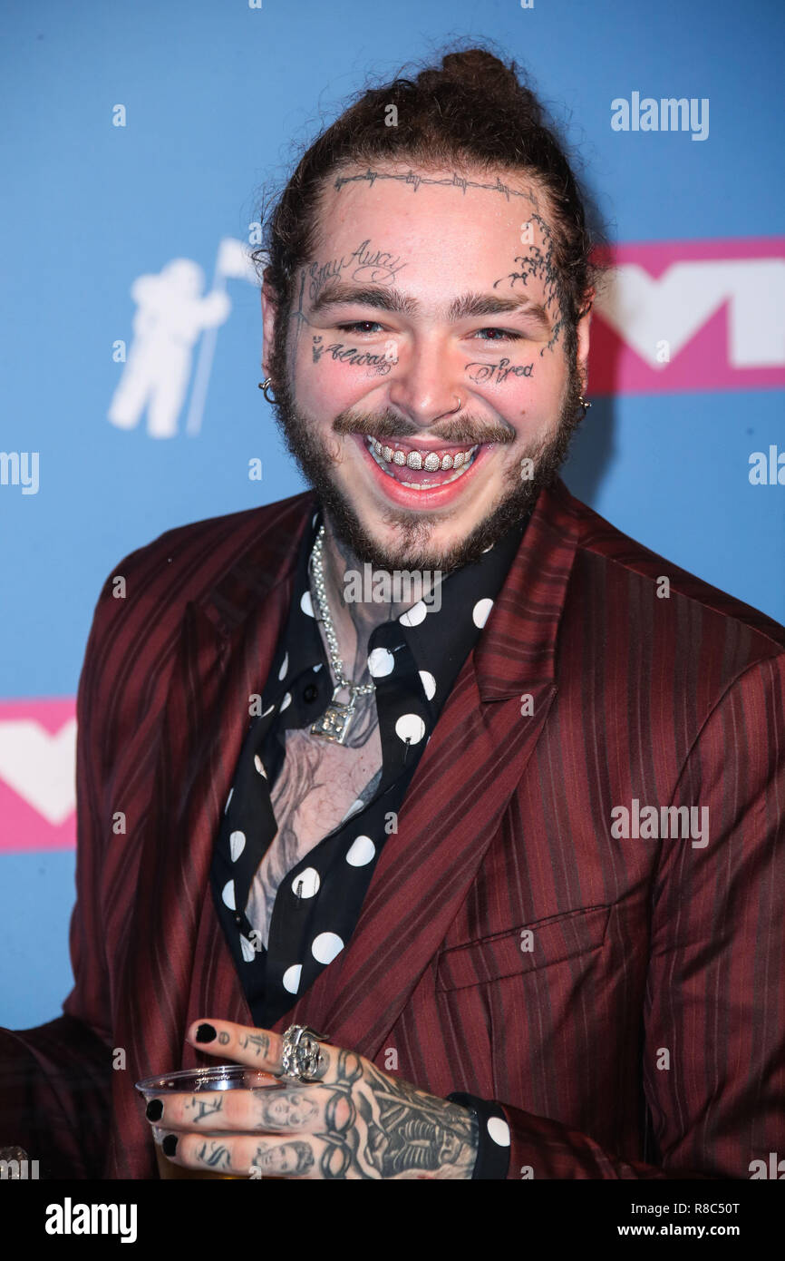 Post malone hi-res stock photography and images - Alamy