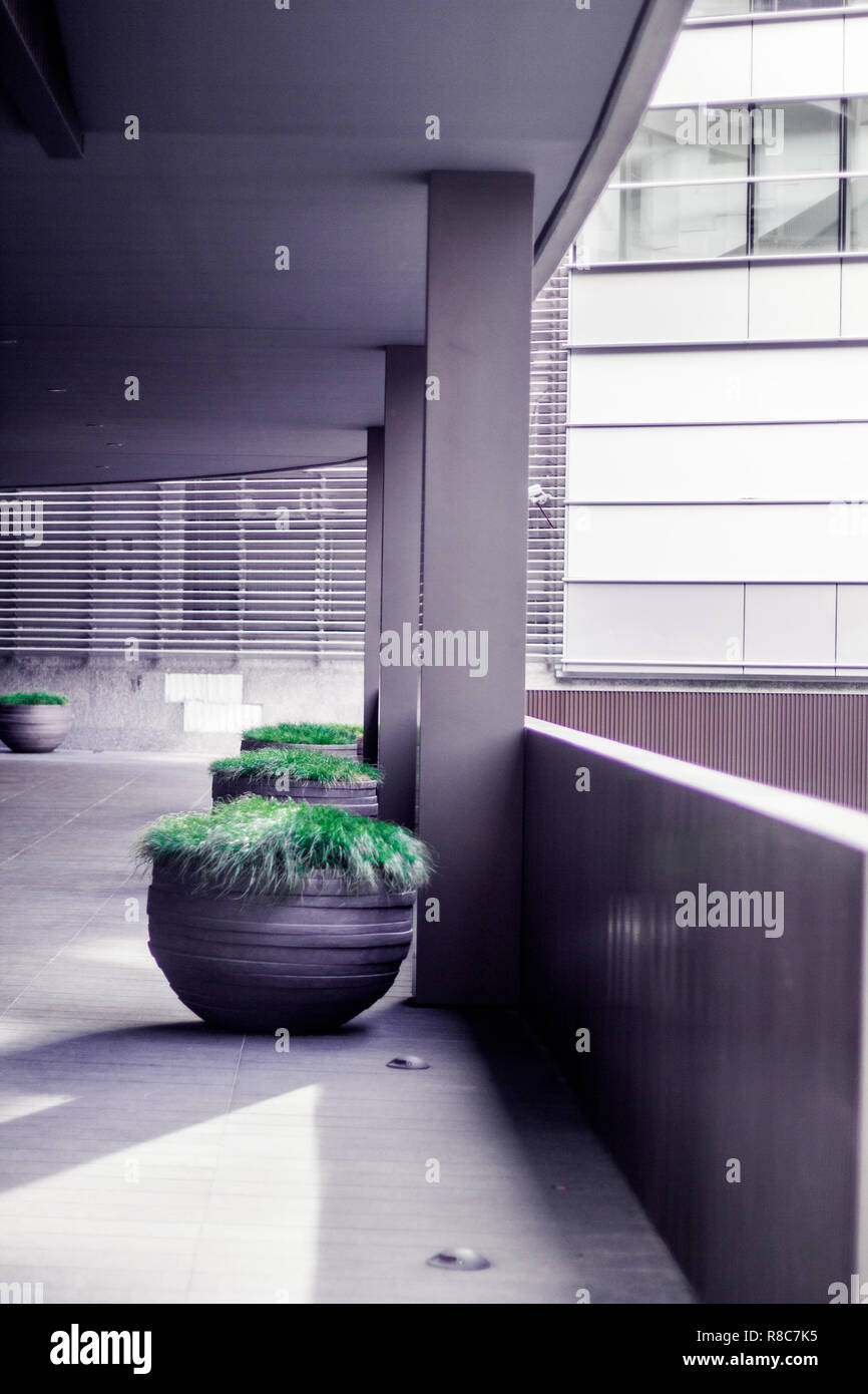 Barcelona green space building hi-res stock photography and images - Alamy