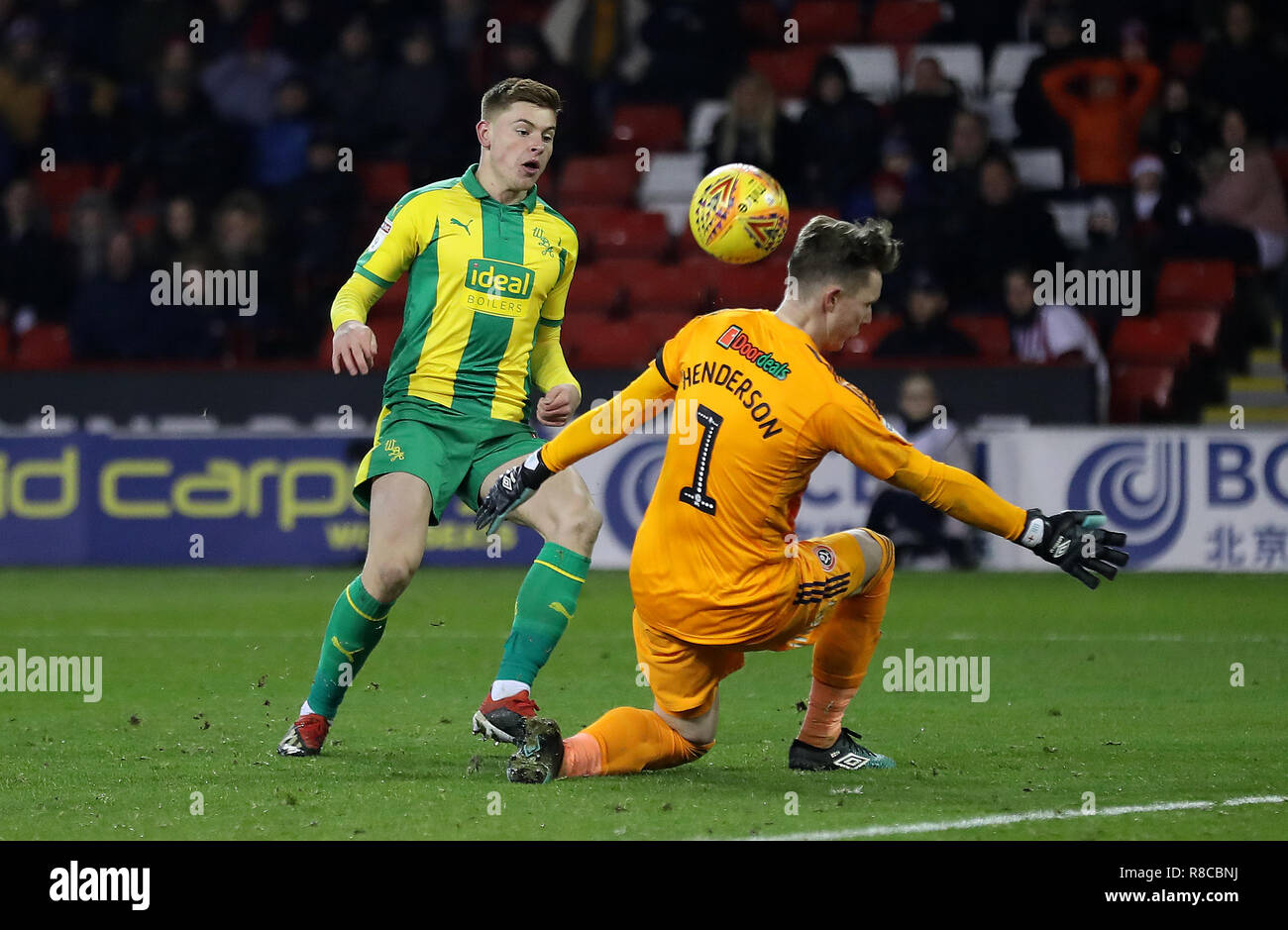 Sheffield united goalkeeper dean henderson saves hi-res stock ...