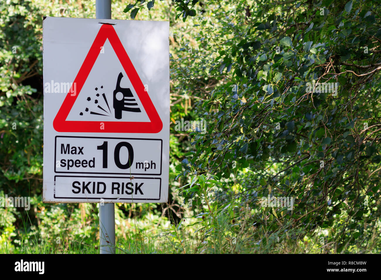10 mph speed limit hi-res stock photography and images - Alamy