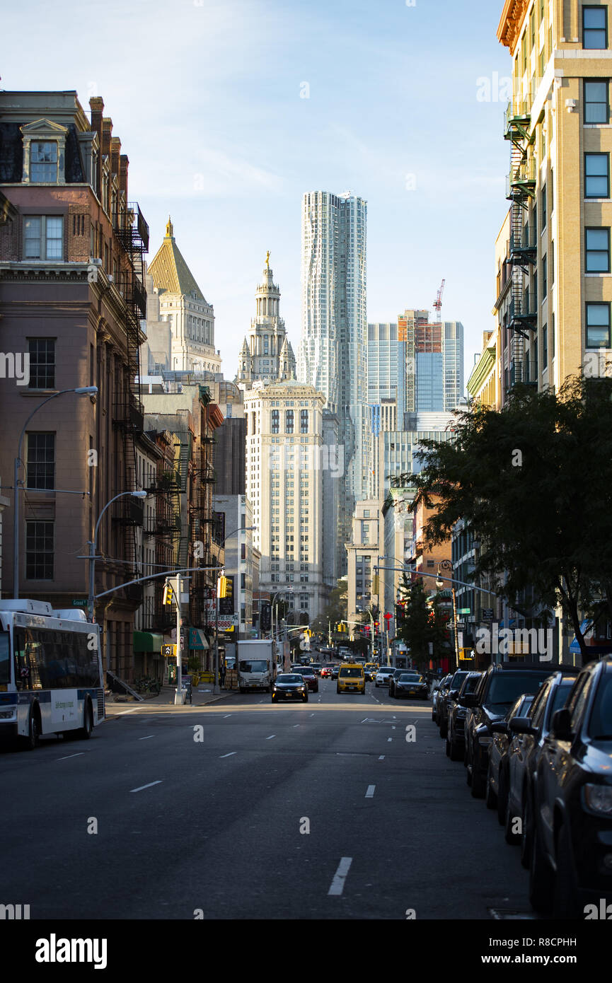 Daily life and street traffic on the streets of Manhattan, New York ...