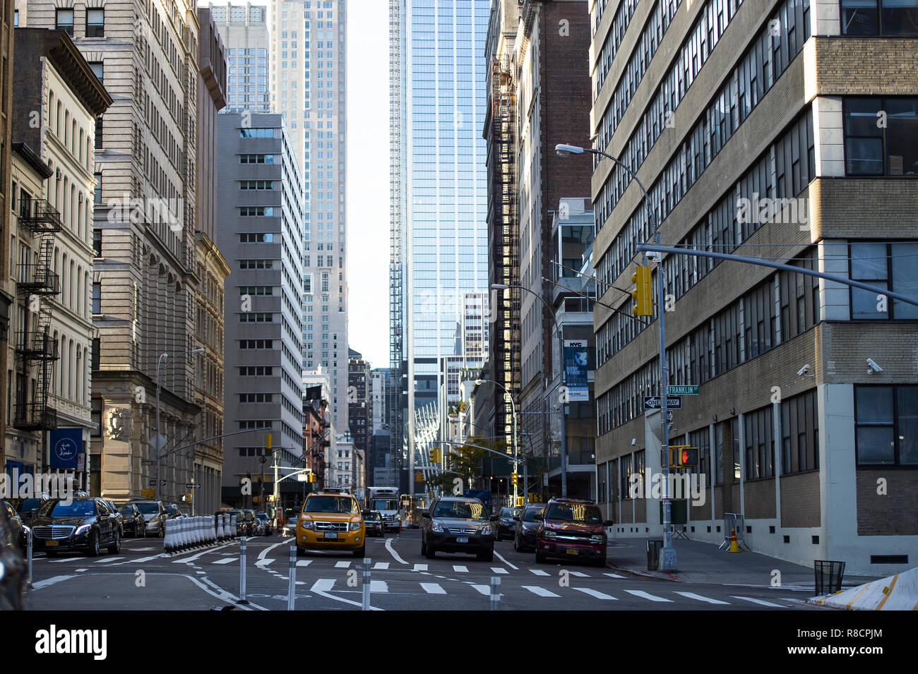 Daily life and street traffic on the streets of Manhattan, New York ...