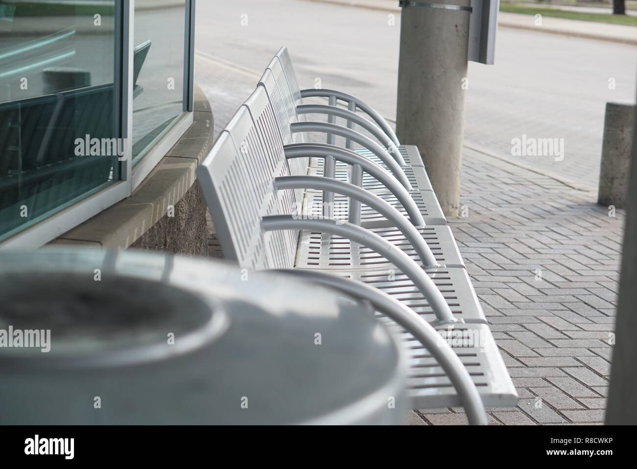 Bus Station Waiting Bench Stock Photo - Alamy