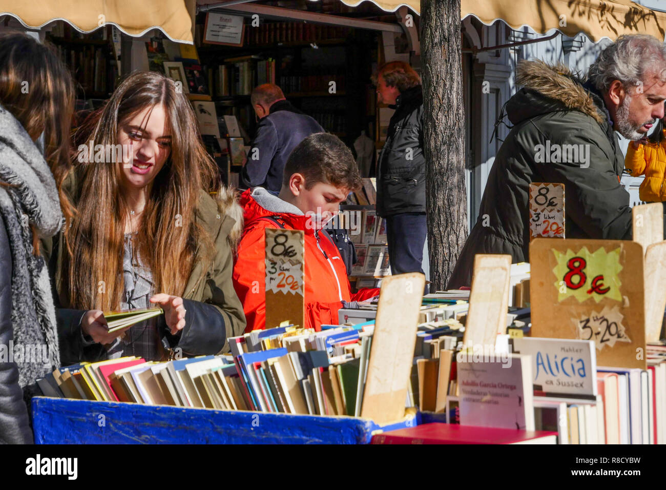 Second hand books market - Feria de Libros, Cuesta de Moyano, Madrid ...