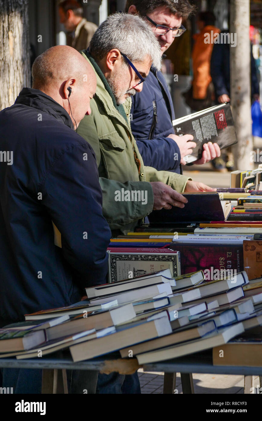 Feria de libros hi-res stock photography and images - Alamy