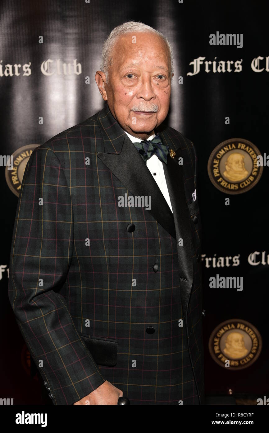 Friars Club Icon Award Gala honoring Billy Crystal at the Ziegfeld ...