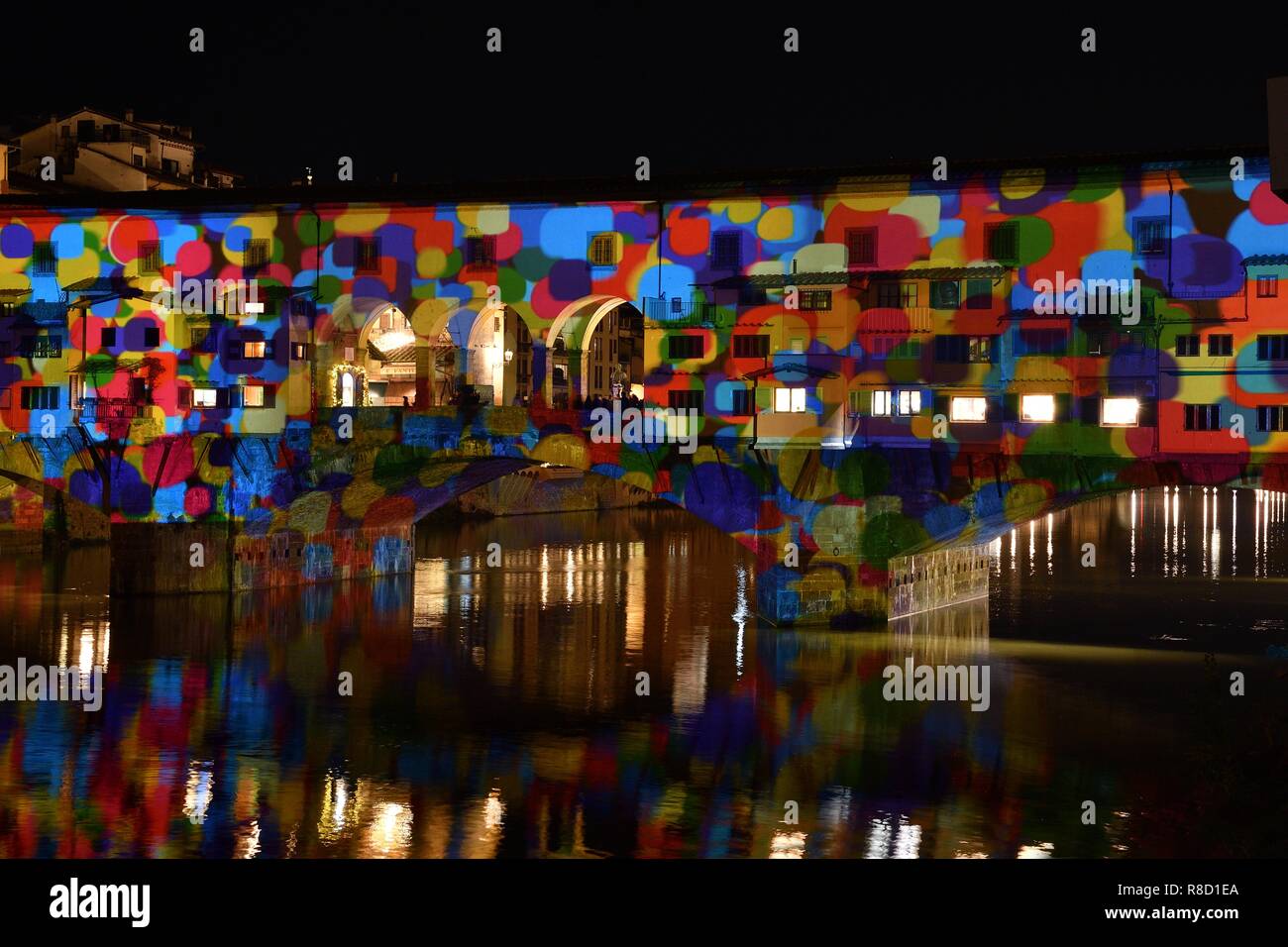 Italy, Florence, December 2018: The famous Ponte Vecchio of Florence ...