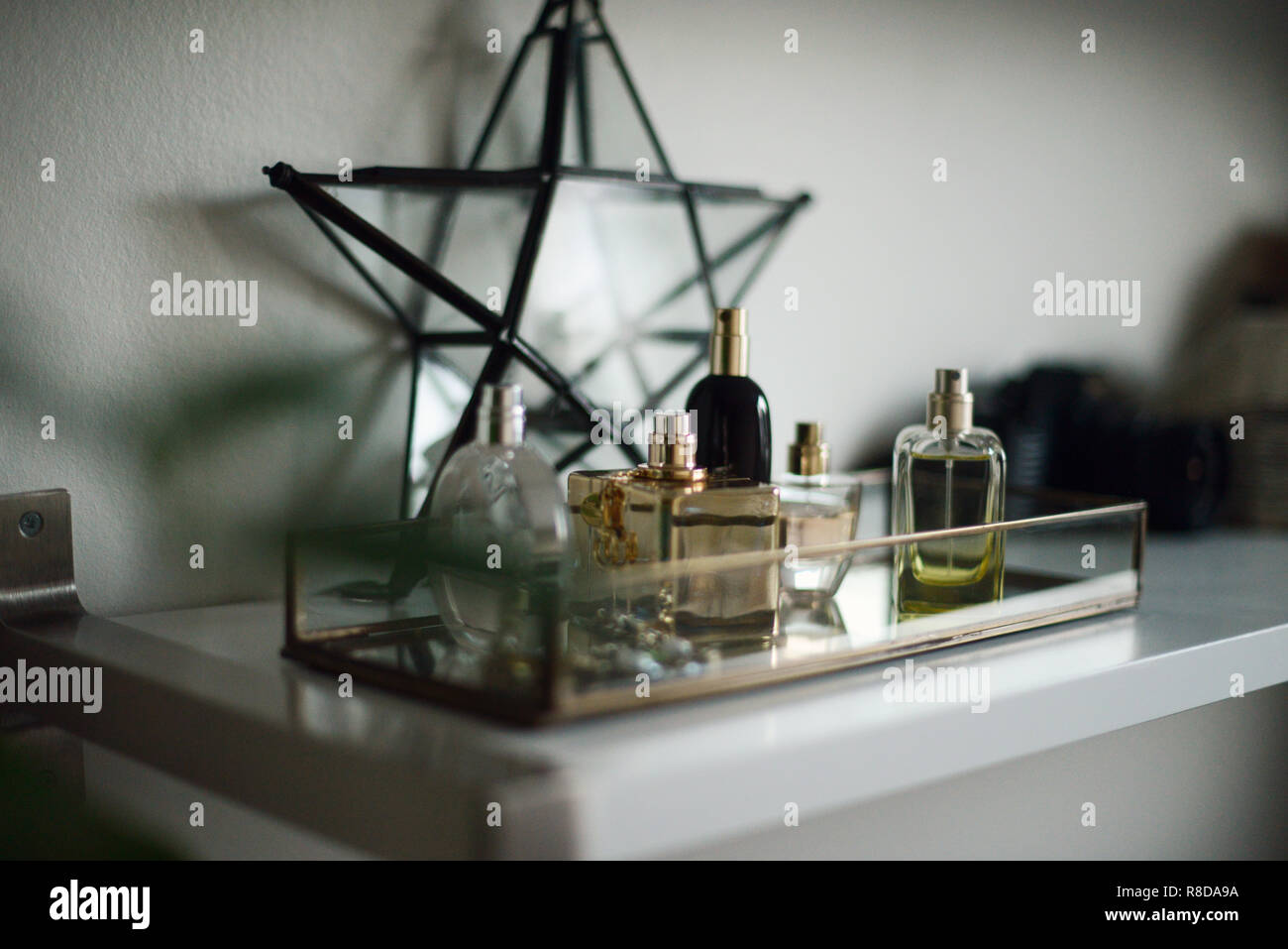 Perfume Shape High Resolution Stock Photography and Images - Alamy