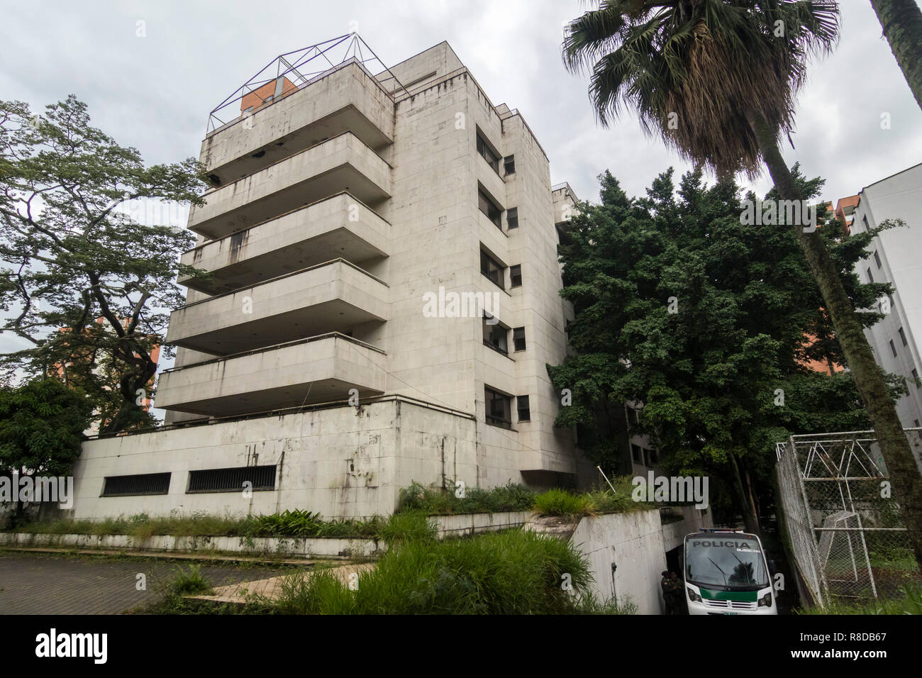 Pablo escobar building hi-res stock photography and images - Alamy