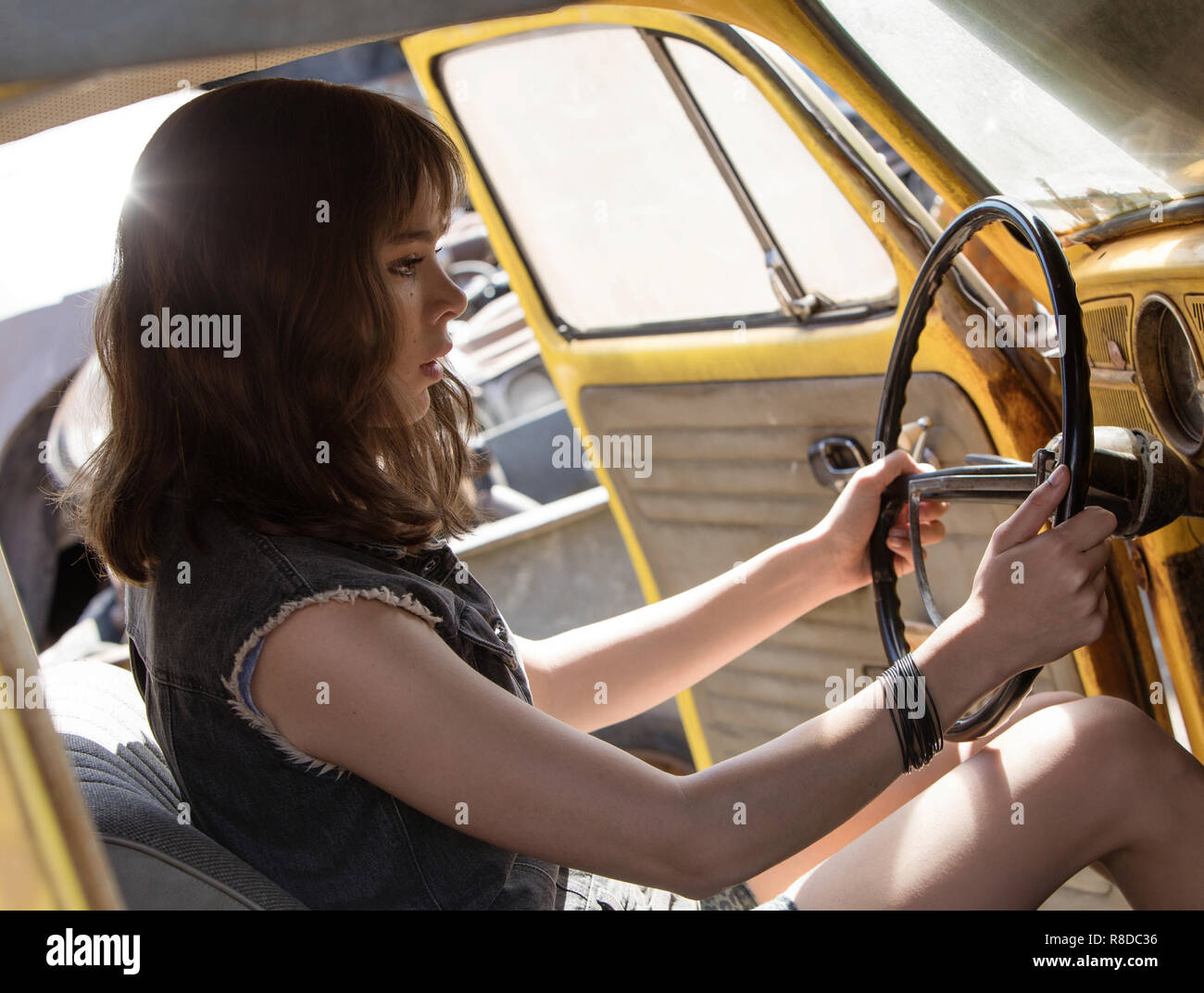 Bumblebee Hailee Steinfeld Charlie Paramount Pictures Photo Credit High ...