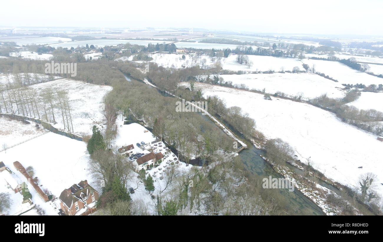 Bush pub ovington hi-res stock photography and images - Alamy