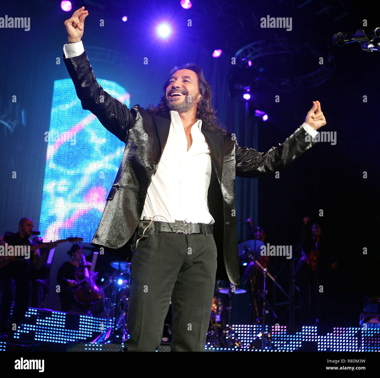 Cumbia pop hi-res stock photography and images - Alamy