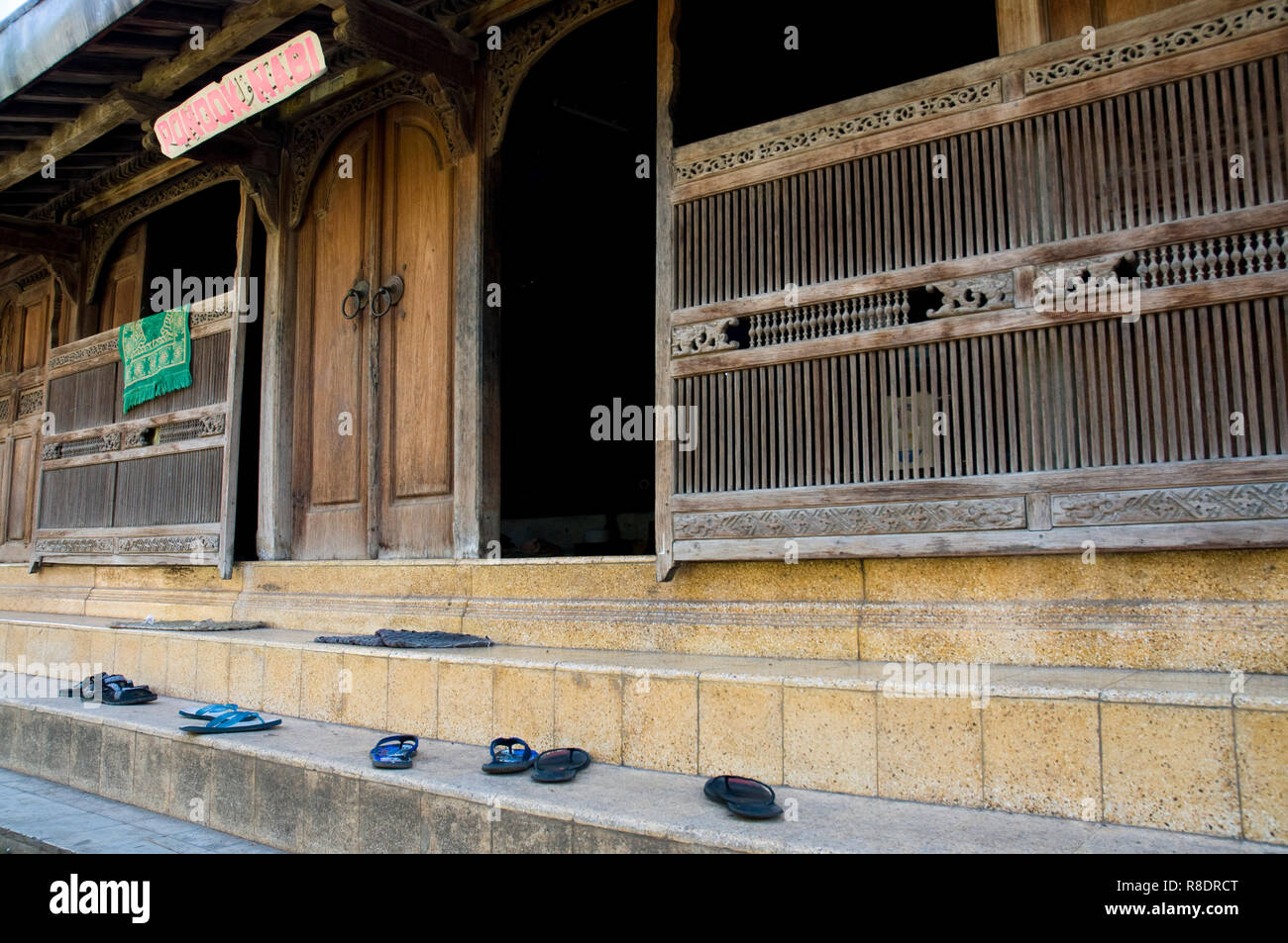 Indonesian house hi-res stock photography and images - Alamy