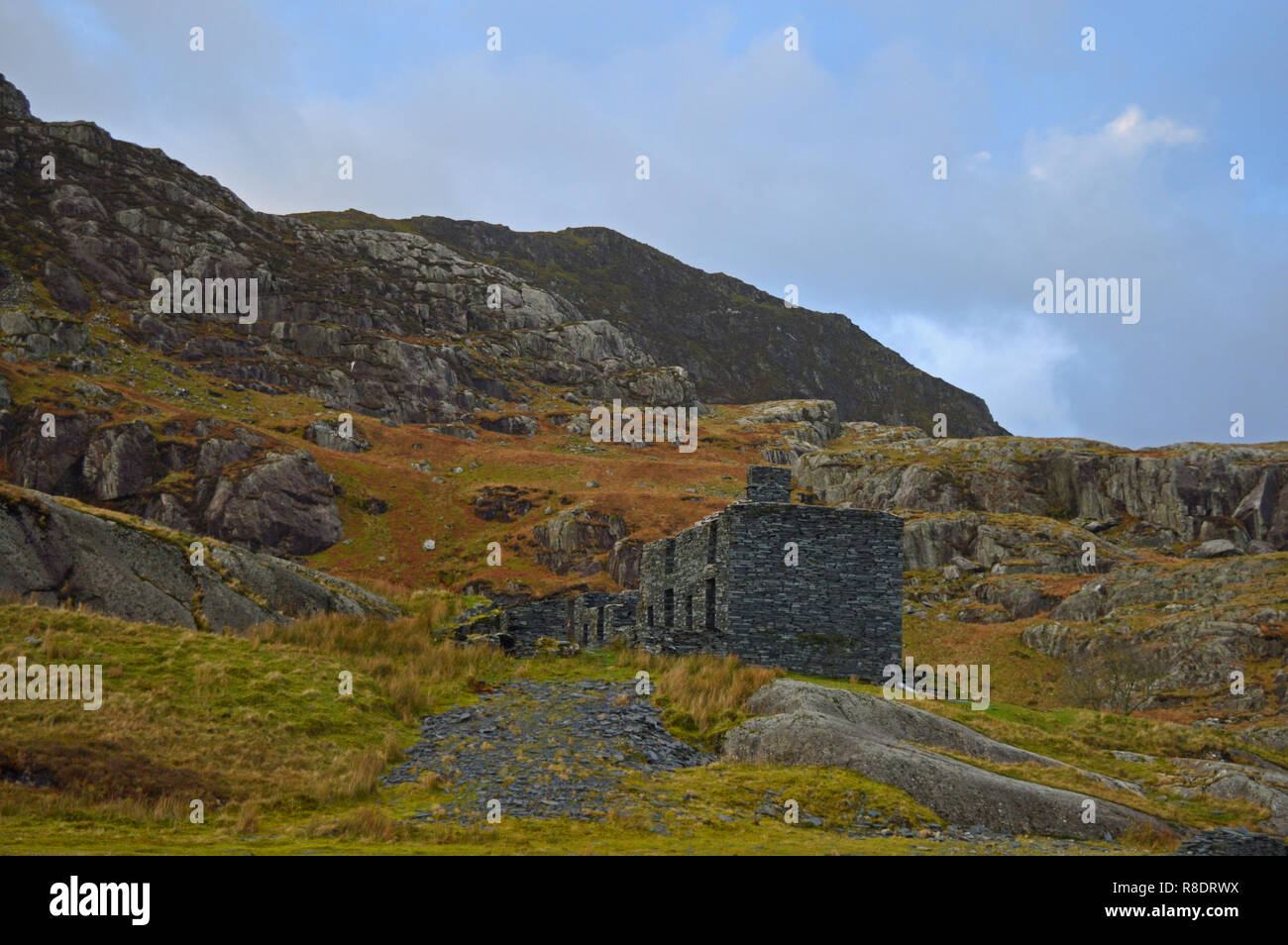 Quarry cwmorthin mountain derelict hi-res stock photography and images ...
