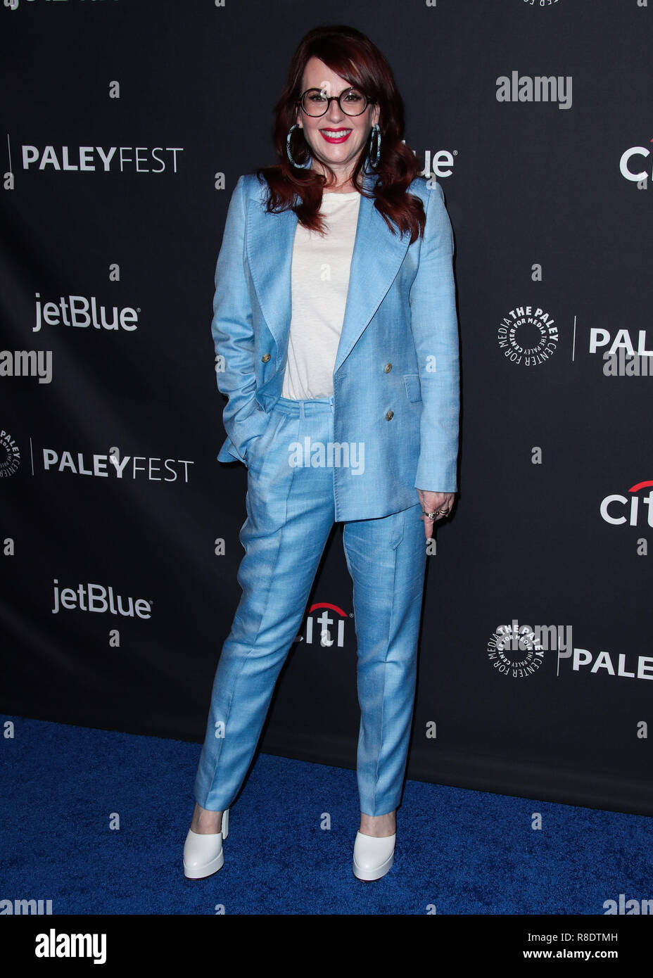 Megan mullally will and grace hi-res stock photography and images - Alamy