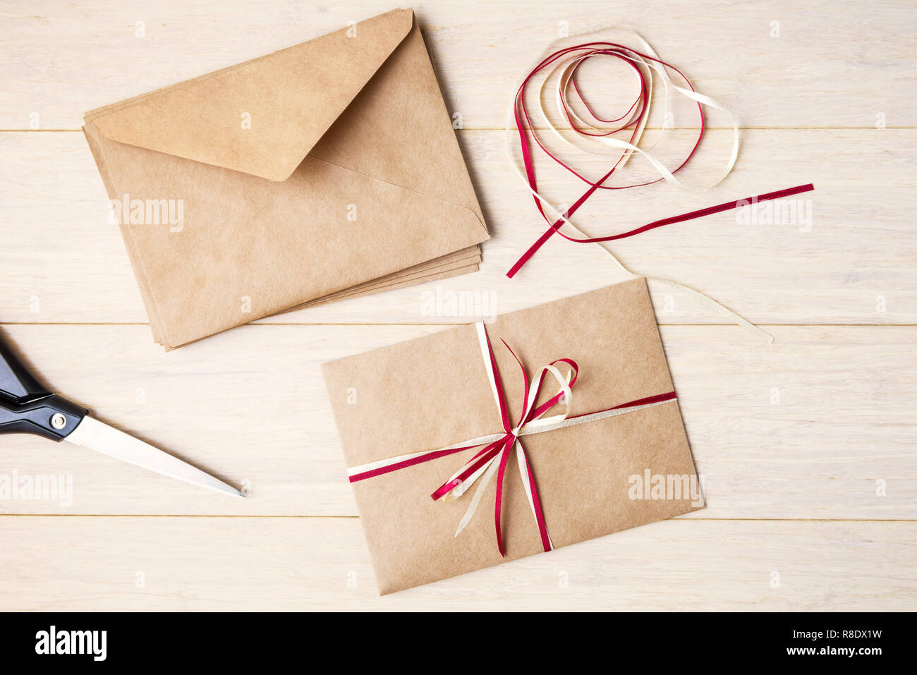 Stack of envelopes ribbon hi-res stock photography and images - Alamy