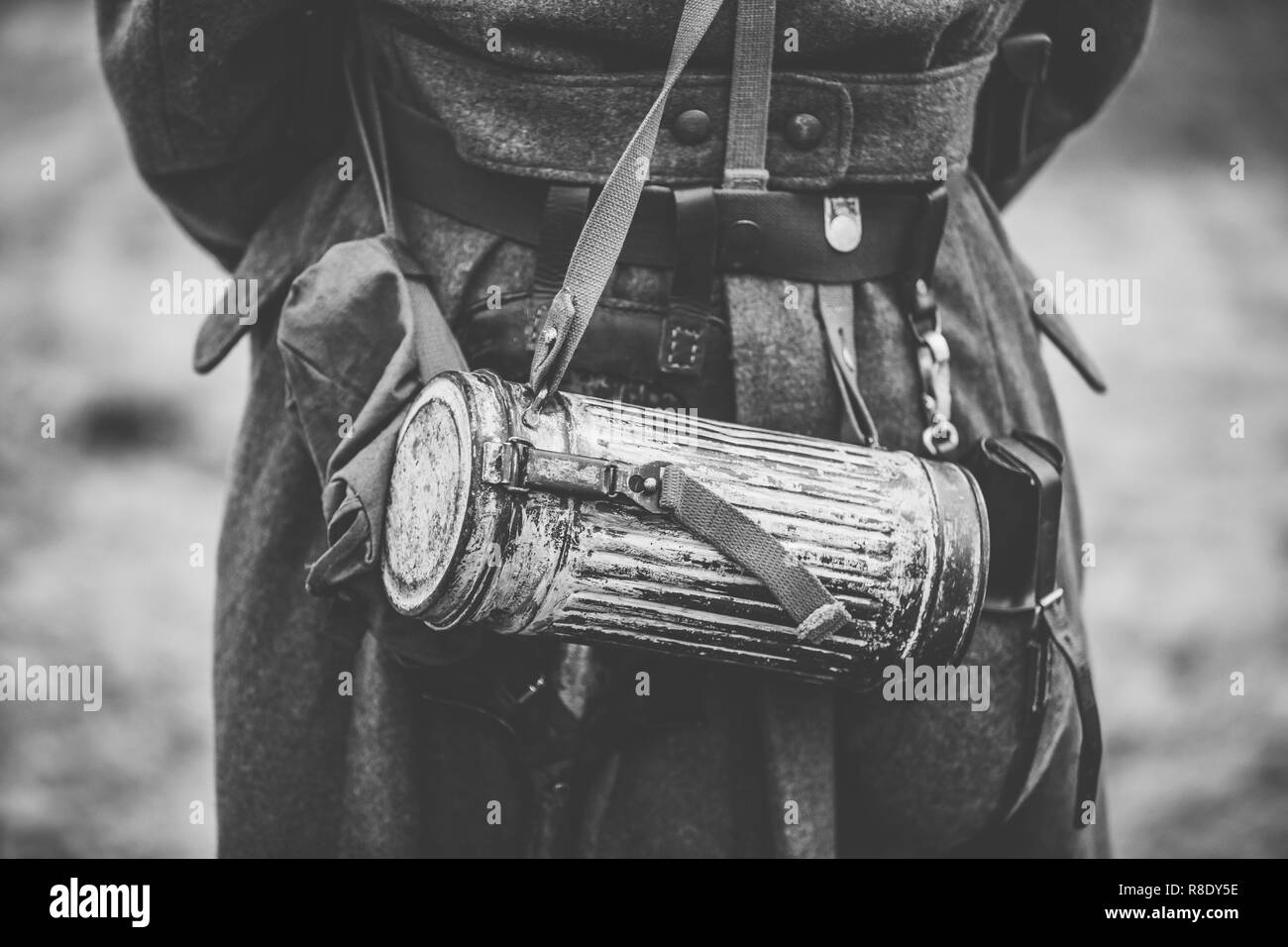 World war ii gas mask hi-res stock photography and images - Alamy