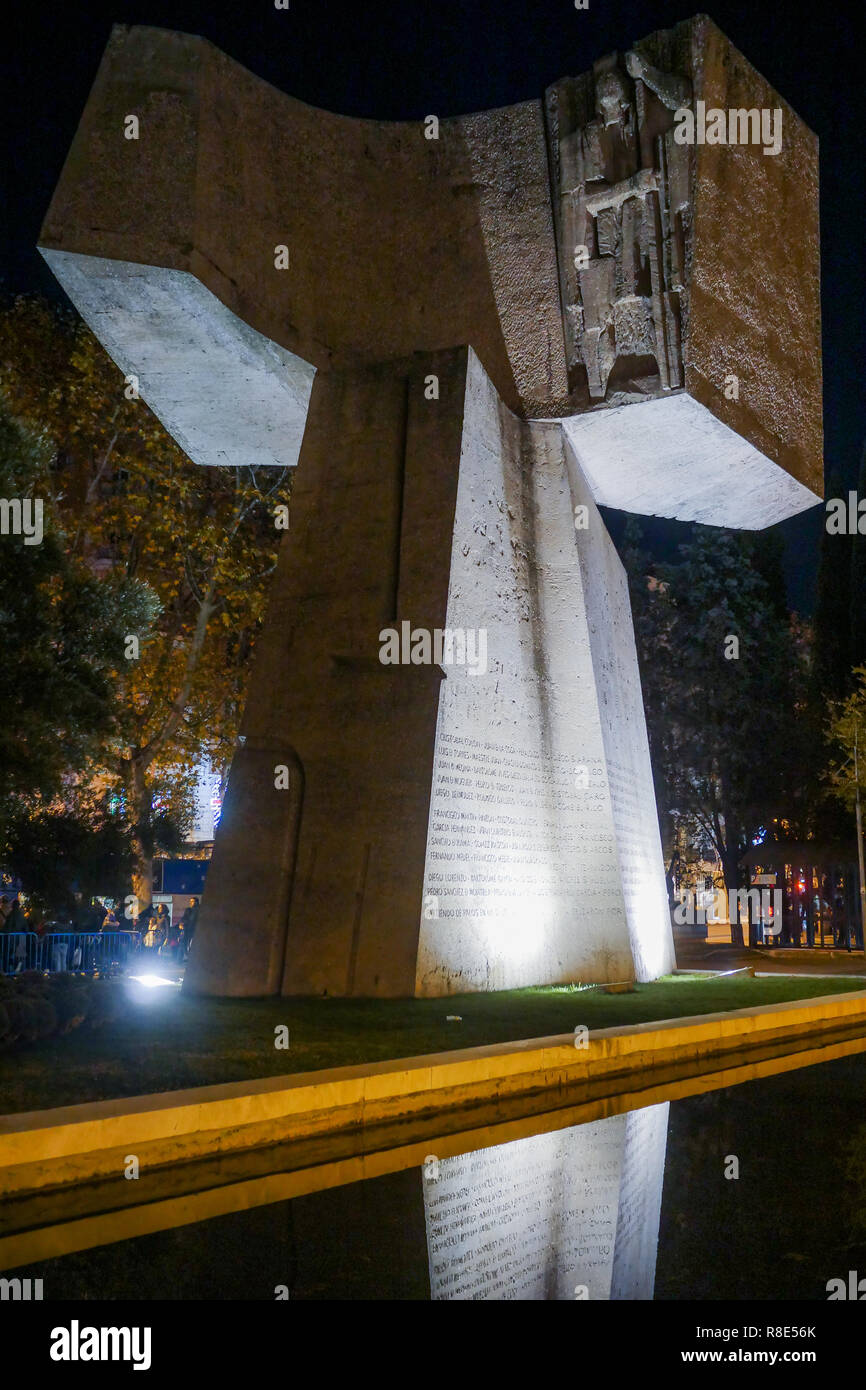 Monument to Christopher Columbus, Colombus square, Madrid, Spain Stock ...