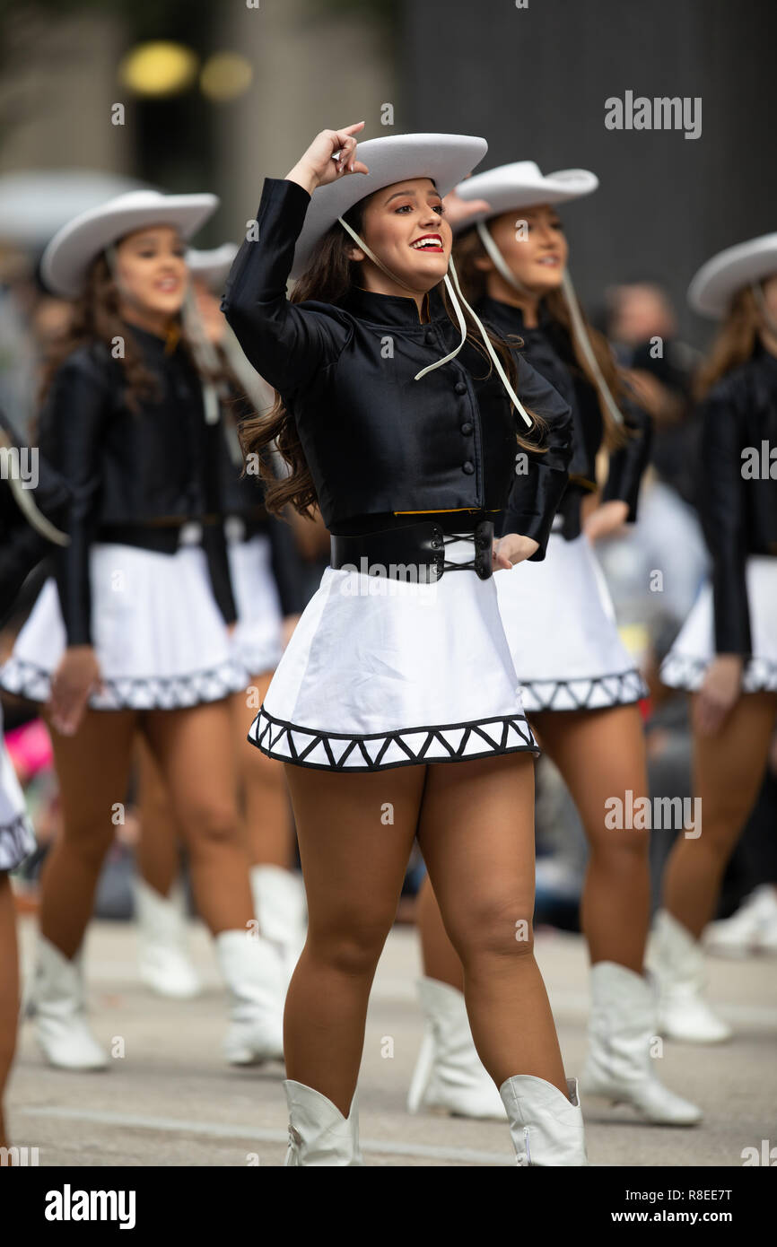 Women college gymnastics hi-res stock photography and images - Alamy