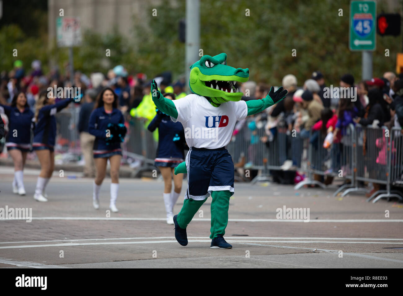 Houston, Texas, USA - November 22, 2018 The H-E-B Thanksgiving Day ...