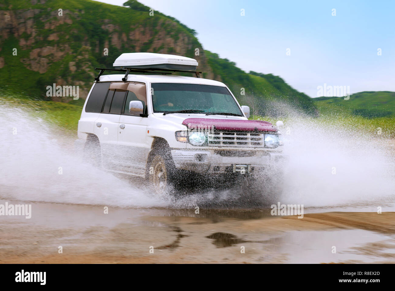 Mitsubishi Pajero Sfx Wallpaper