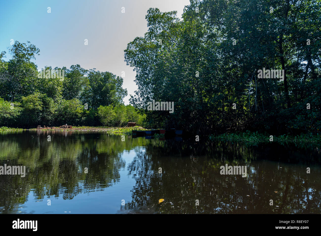 Guatemala children river hi-res stock photography and images - Alamy