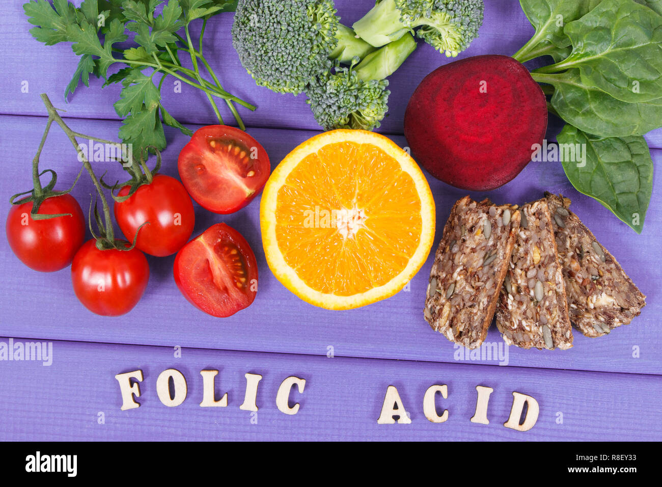 Inscription folic acid with nutritious food as source vitamin B9 ...