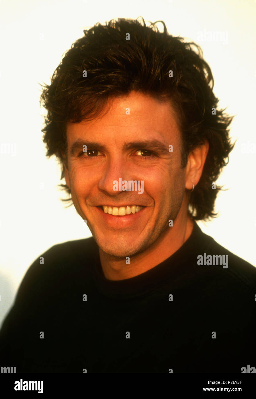 Family ties tv hi-res stock photography and images - Alamy