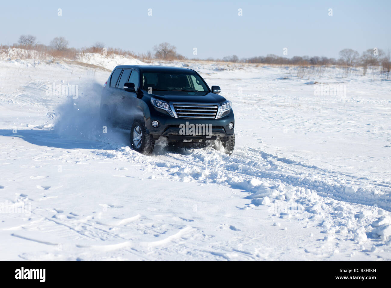 Black toyota land cruiser hi-res stock photography and images - Alamy