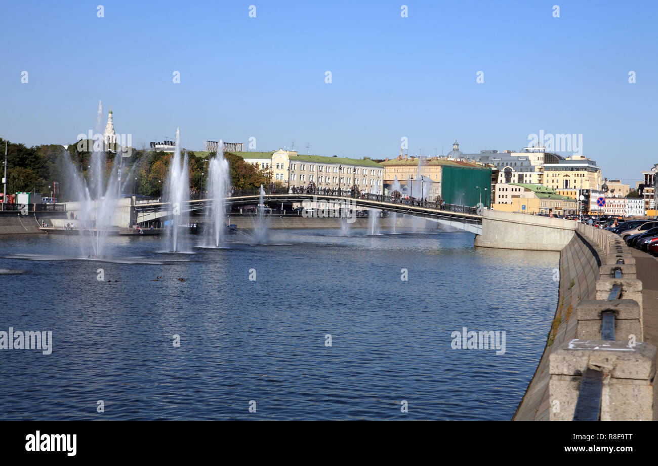 fountain on river Stock Photo - Alamy