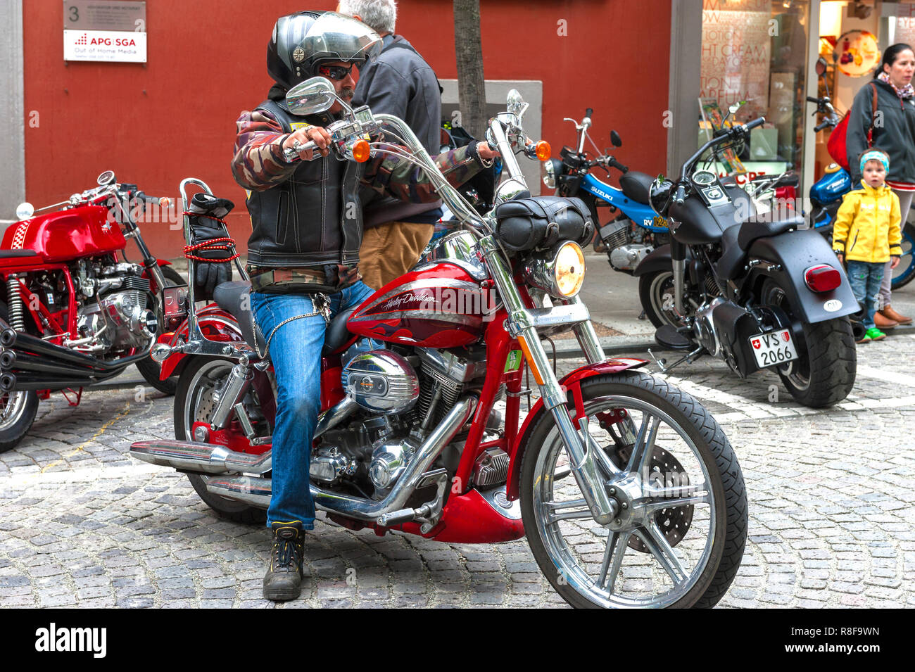 Biker meeting hi-res stock photography and images - Alamy