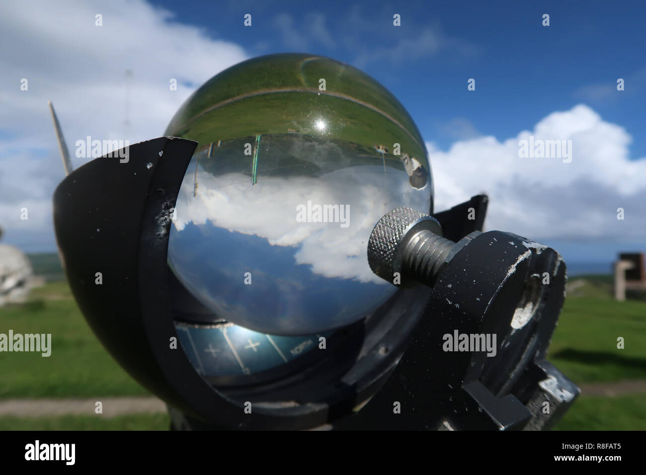 Radar apparatus hi-res stock photography and images - Alamy