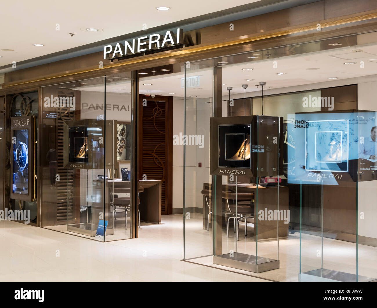 Panerai hi-res stock photography and images - Alamy