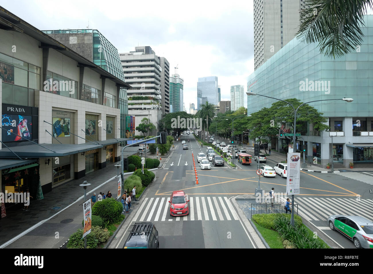 Makati avenue hi-res stock photography and images - Alamy