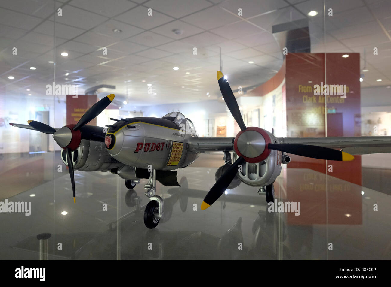 A Lockheed P-38 Lightning World War II-era American piston-engined ...