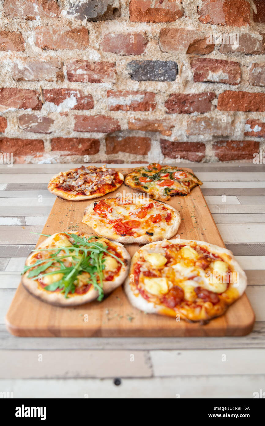 Five cheese pizza hi-res stock photography and images - Alamy