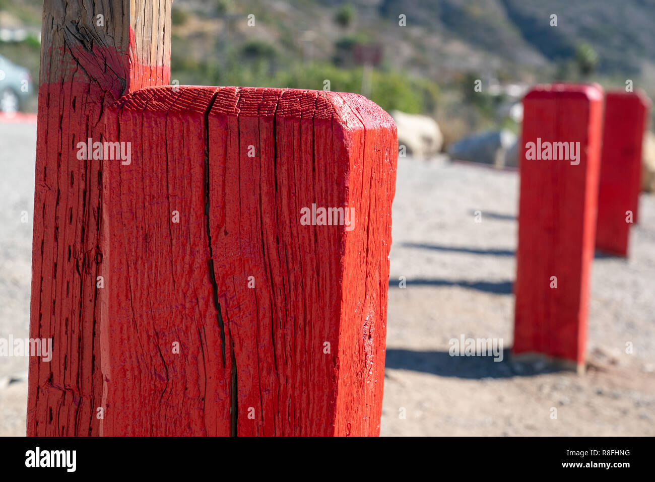 Texture of red painted wood Stock Photo - Alamy