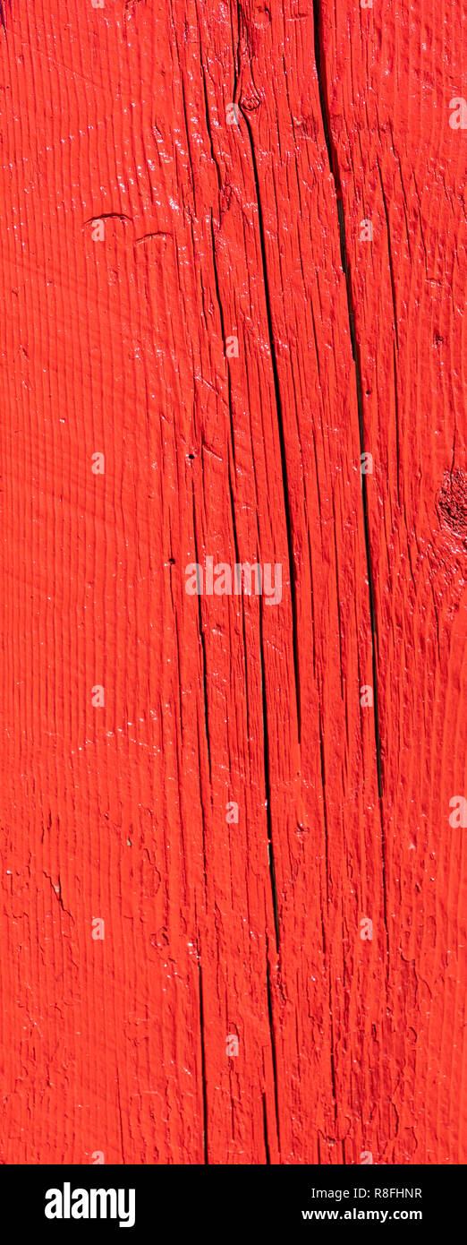 Texture of red painted wood Stock Photo - Alamy