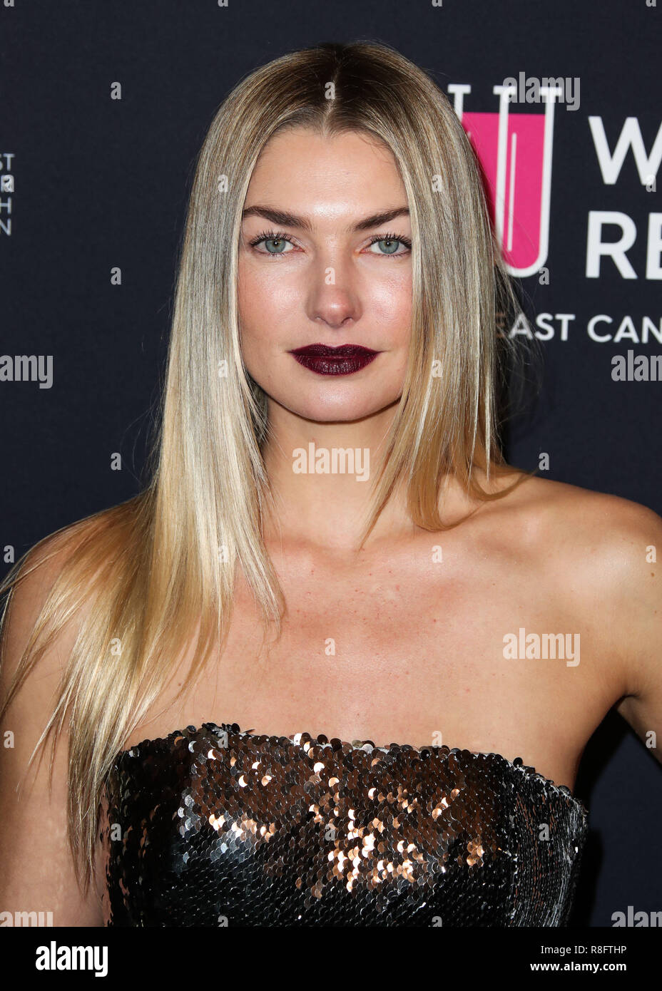 BEVERLY HILLS, LOS ANGELES, CA, USA - FEBRUARY 27: Jessica Hart at The ...